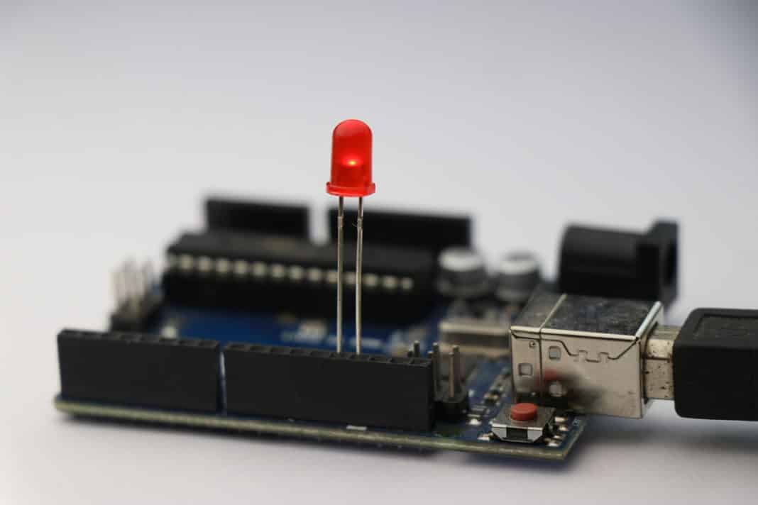 Arduino vs Raspberry Pi: What's the difference? - Great Learning